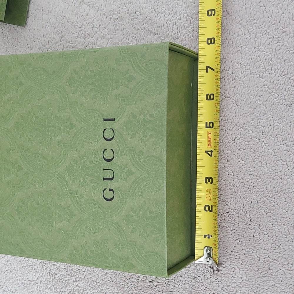 Gucci Magnetic Box - Like New!! - Gem